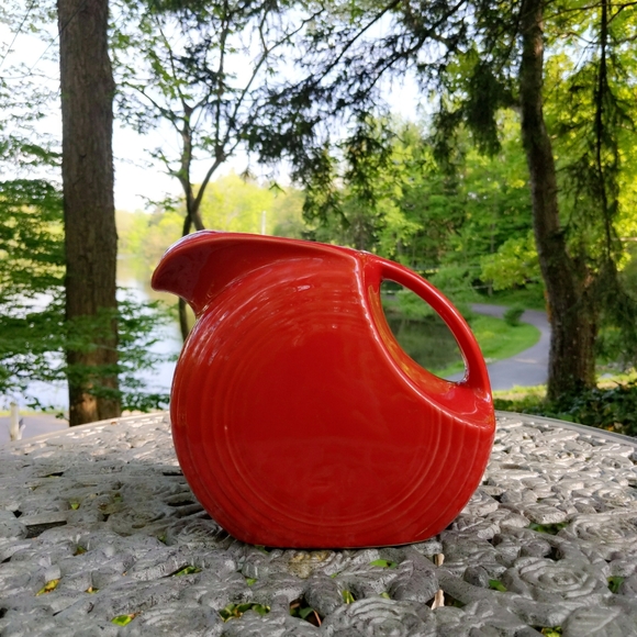 Fiestaware | Dining | Vintage 97s Fiesta Ware Scarlet Red Art Deco Disc ...